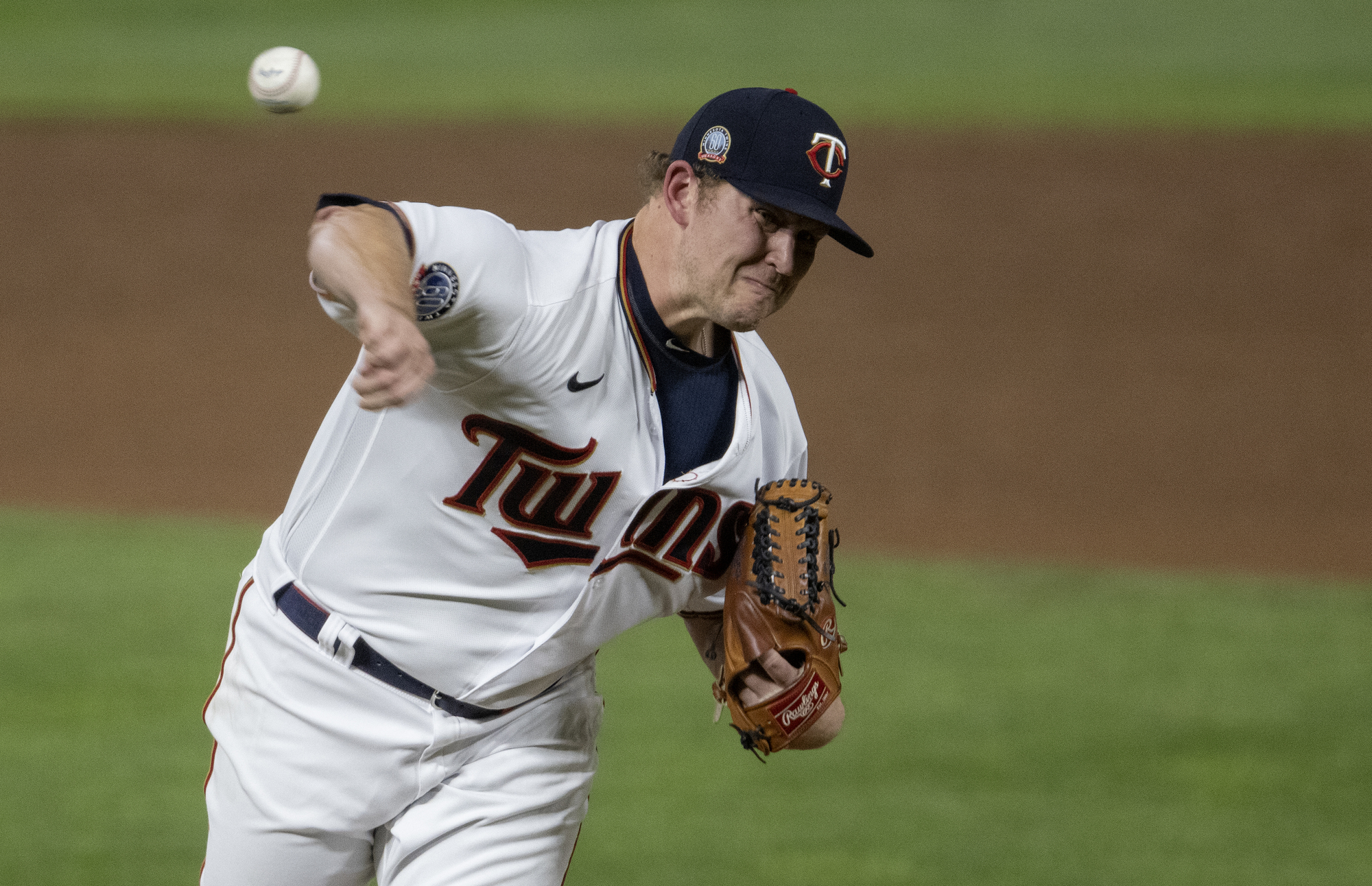 Twins pitcher Tyler Duffey experiments with slow, slow curve
