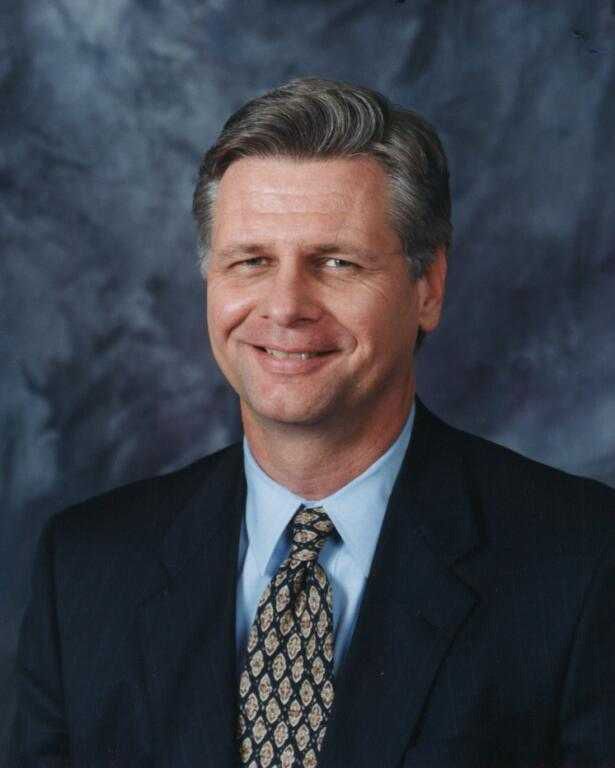 Longtime Medica CEO retiring; insider to assume top post