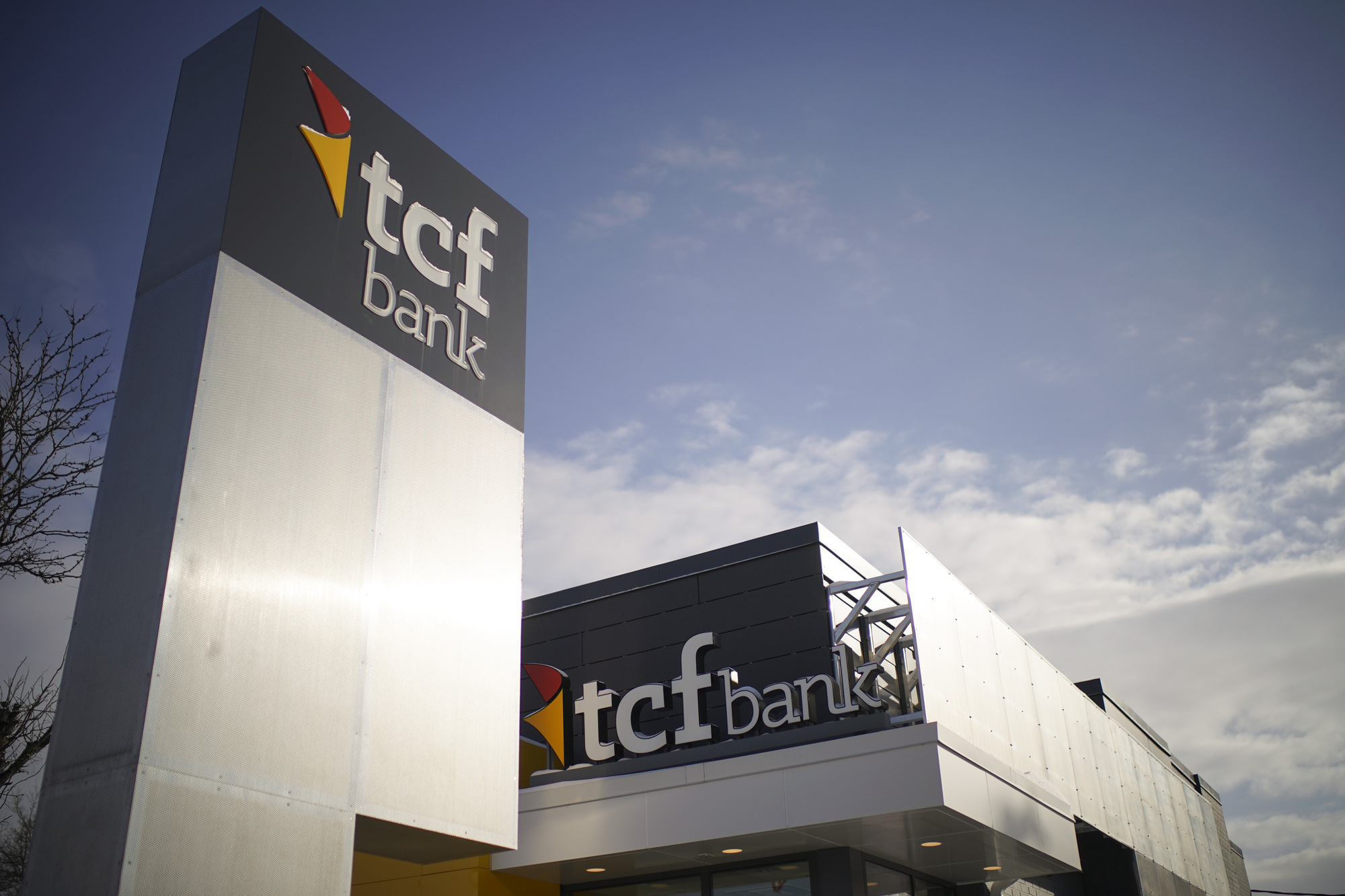 TCF Bank apologizes for calling police in Michigan check flap