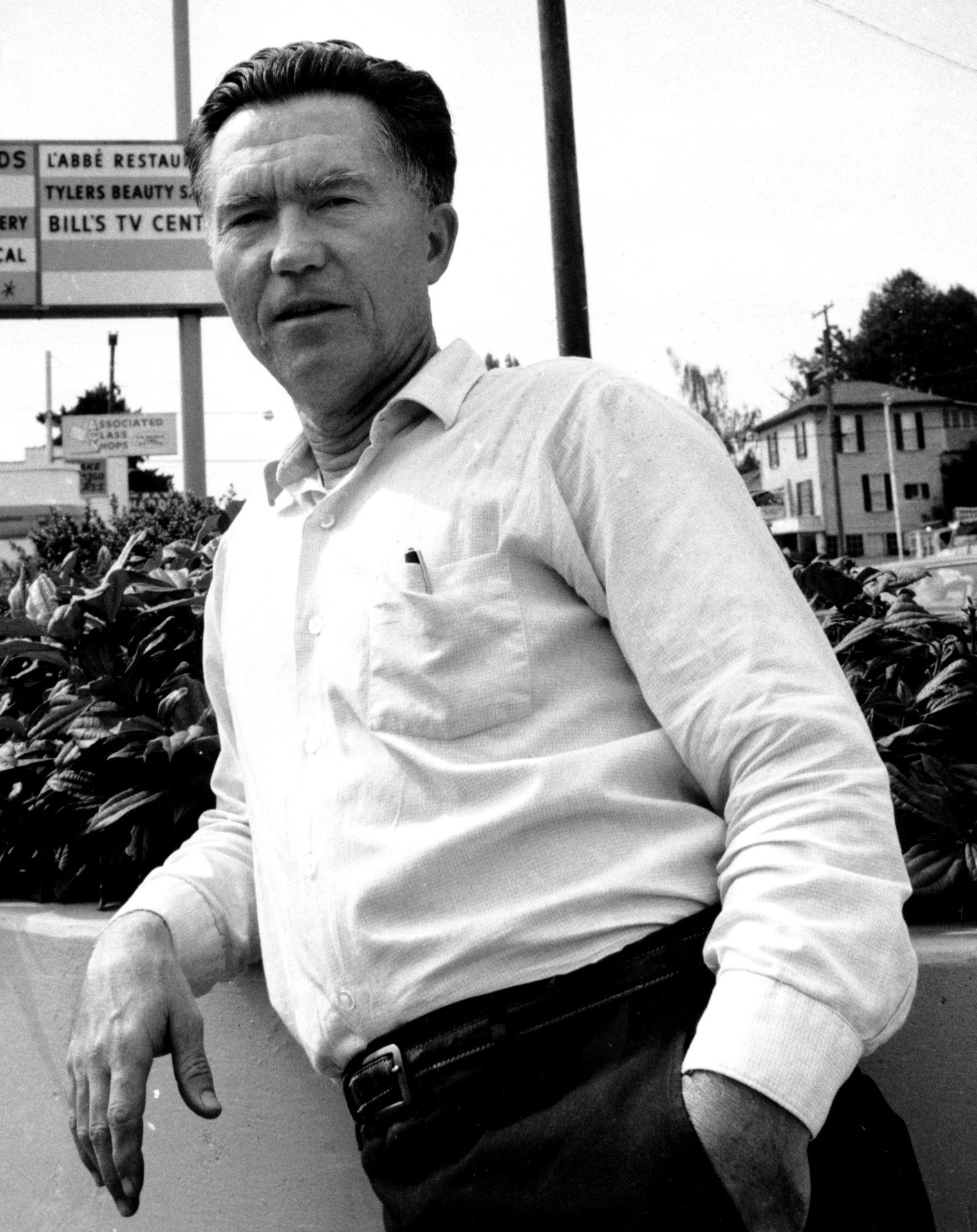 REVIEW: 'Ask Me: 100 Essential Poems,' by William Stafford