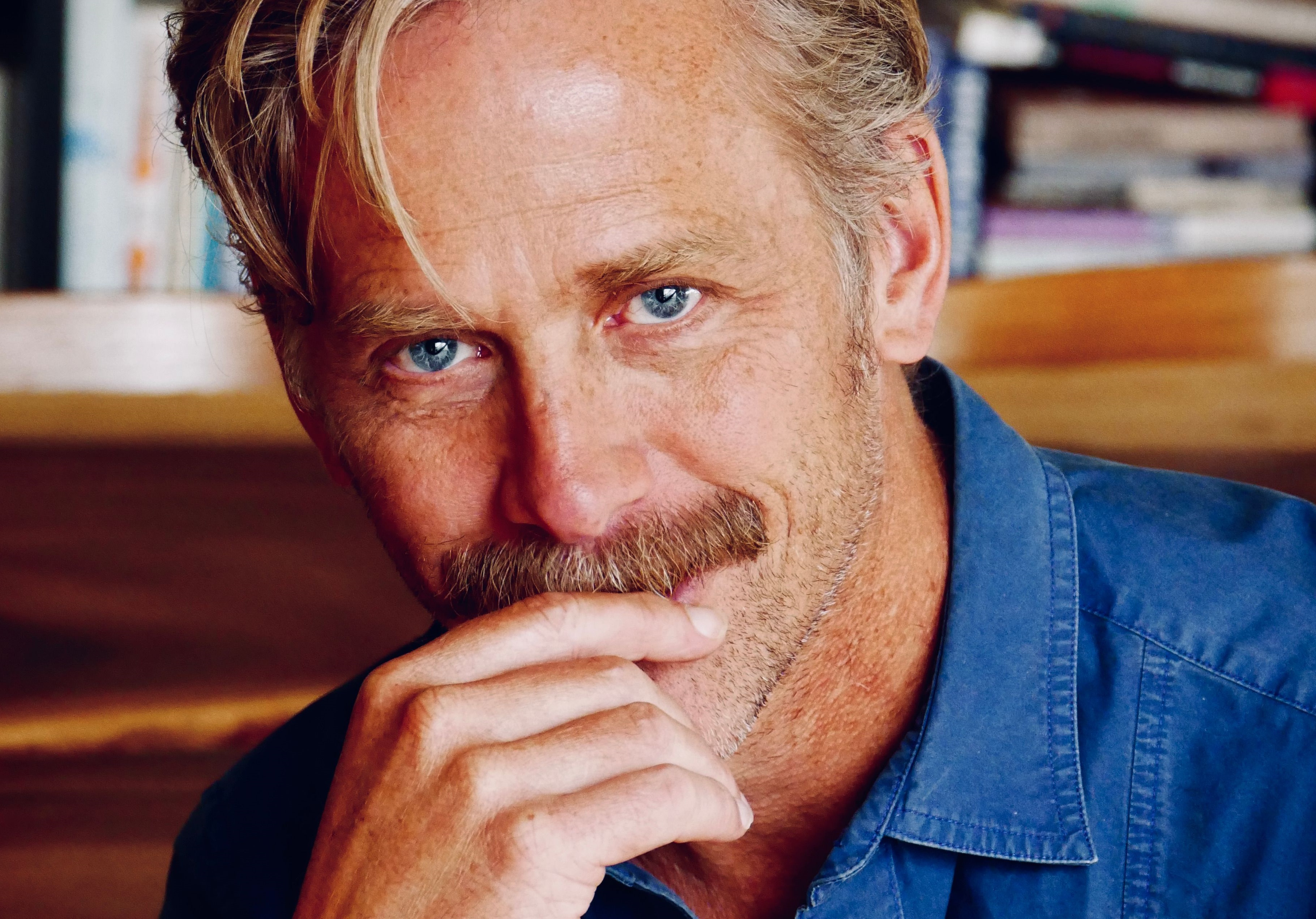 Review: 'Compass,' by Murray Lee