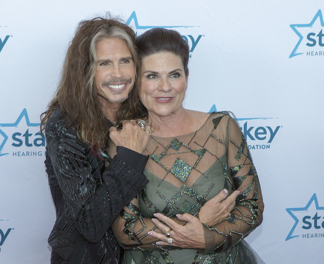 Stars hit the red carpet for Starkey gala in St. Paul