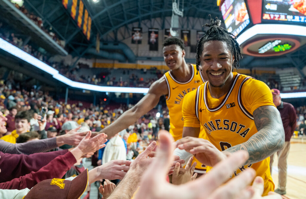 Gophers men’s basketball team leaned on crowd energy, home court in ...