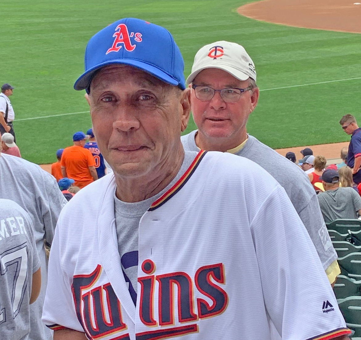 Arlington turns out to watch favored son Kim Glieden throw a first pitch