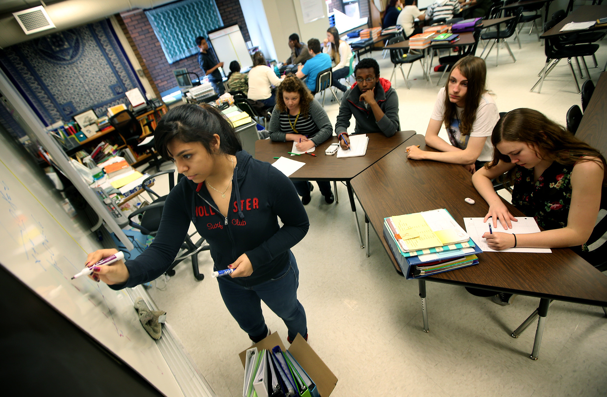 "AVID" college-prep program tackles the achievement gap