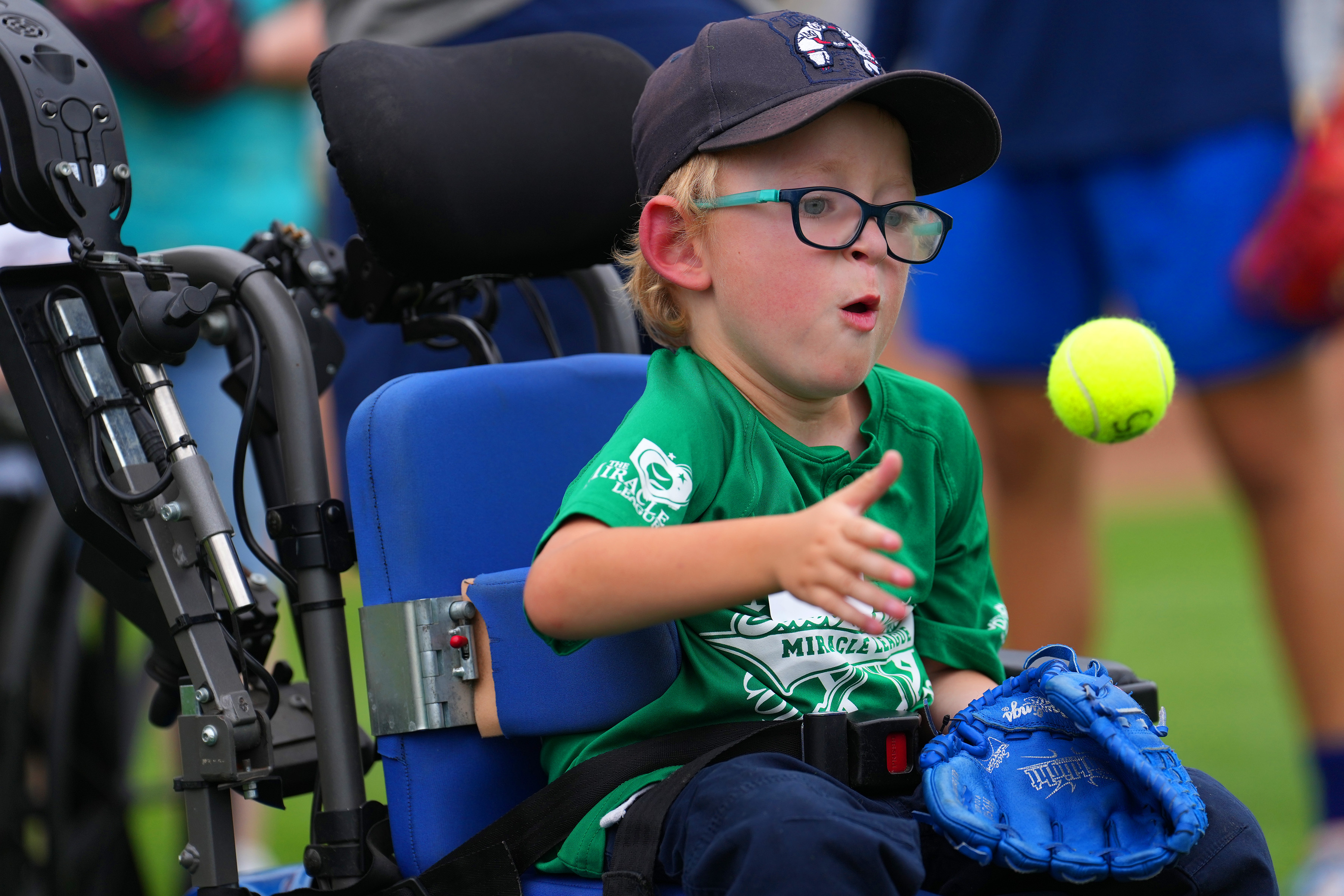 Saints players, people with disabilities team up for baseball fun at ...