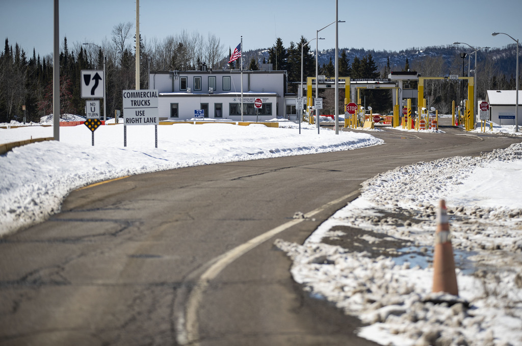 Many Minnesotans eagerly wait as Canadian border talks start