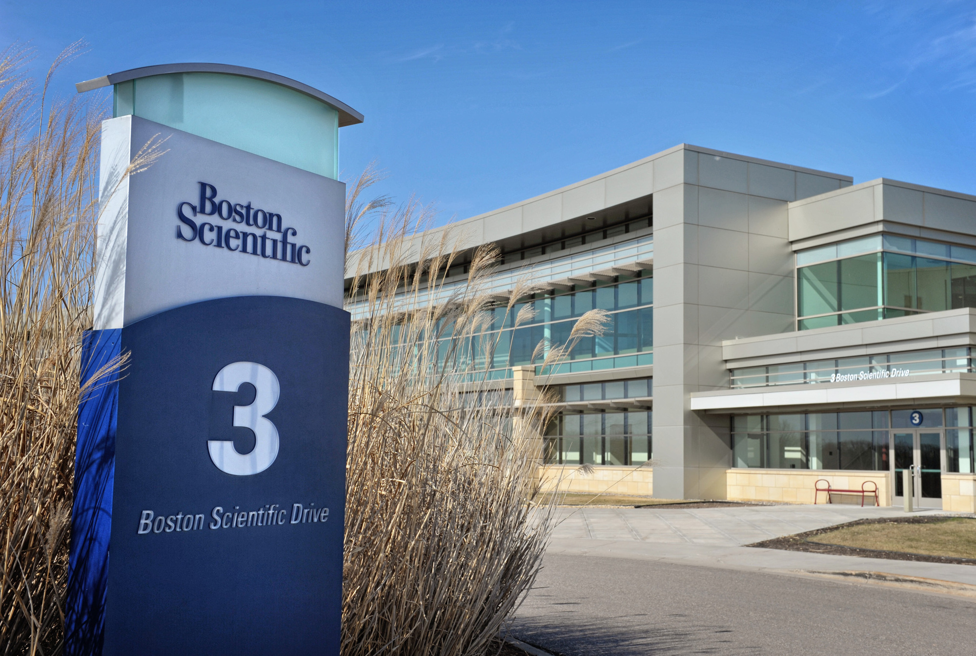 Boston Scientific, Medtronic fill venture funding gap for med-tech startups