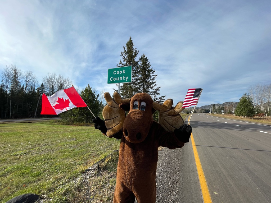 Minnesota welcomes Canadians as U.S. border crossings reopen