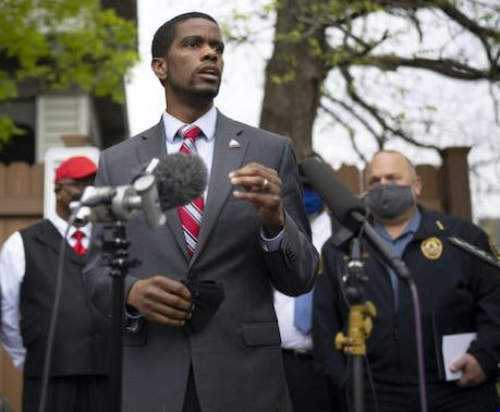 St. Paul Mayor Melvin Carter to announce his choice Tuesday for police ...