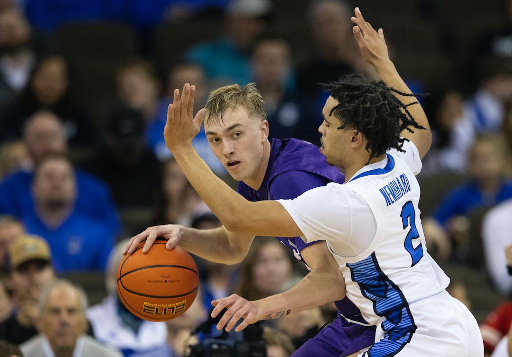 St. Thomas men's basketball starts winning — and loses its star player ...