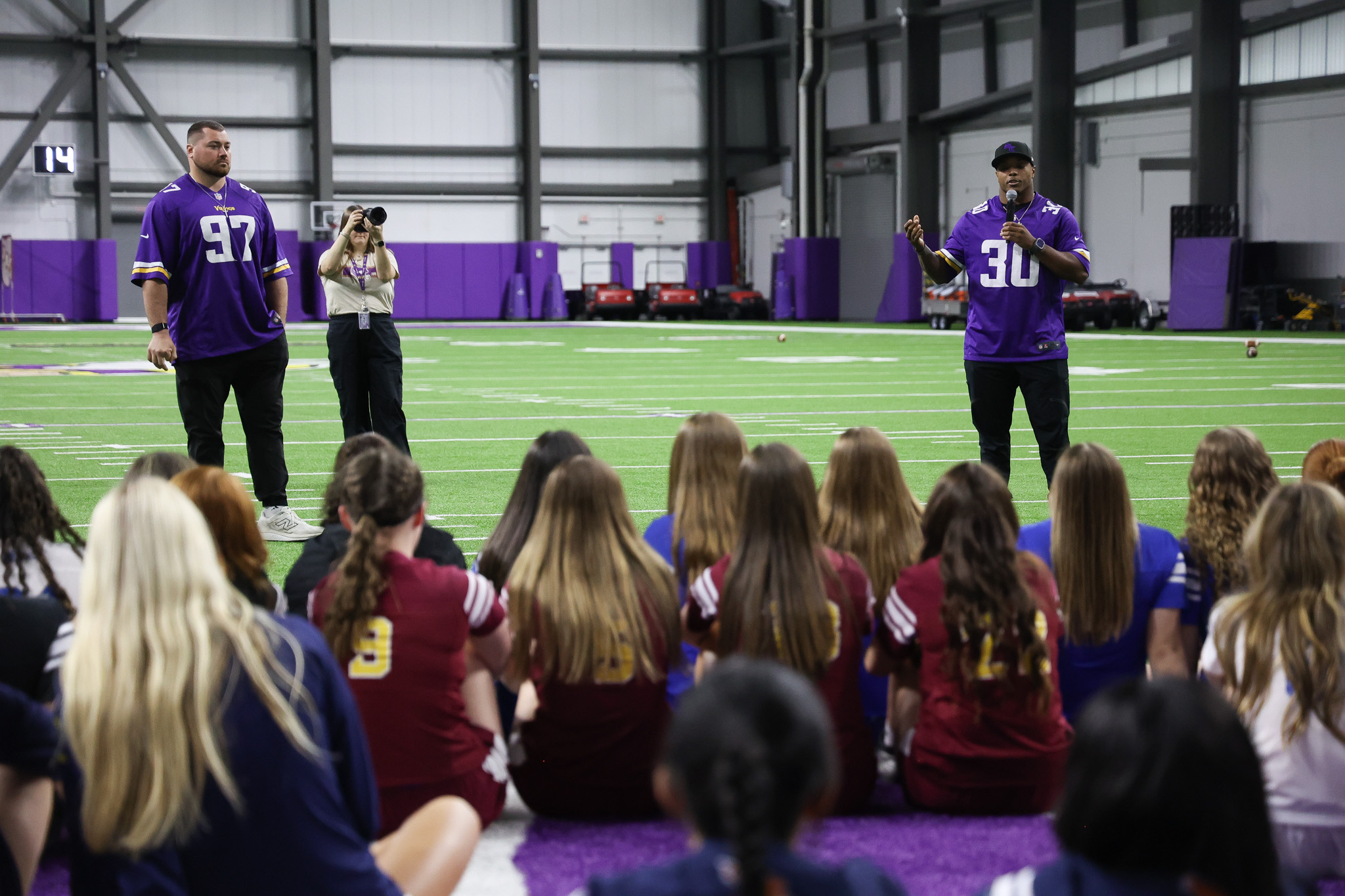 Minnesota high school girls start spring flag football league Sunday ...