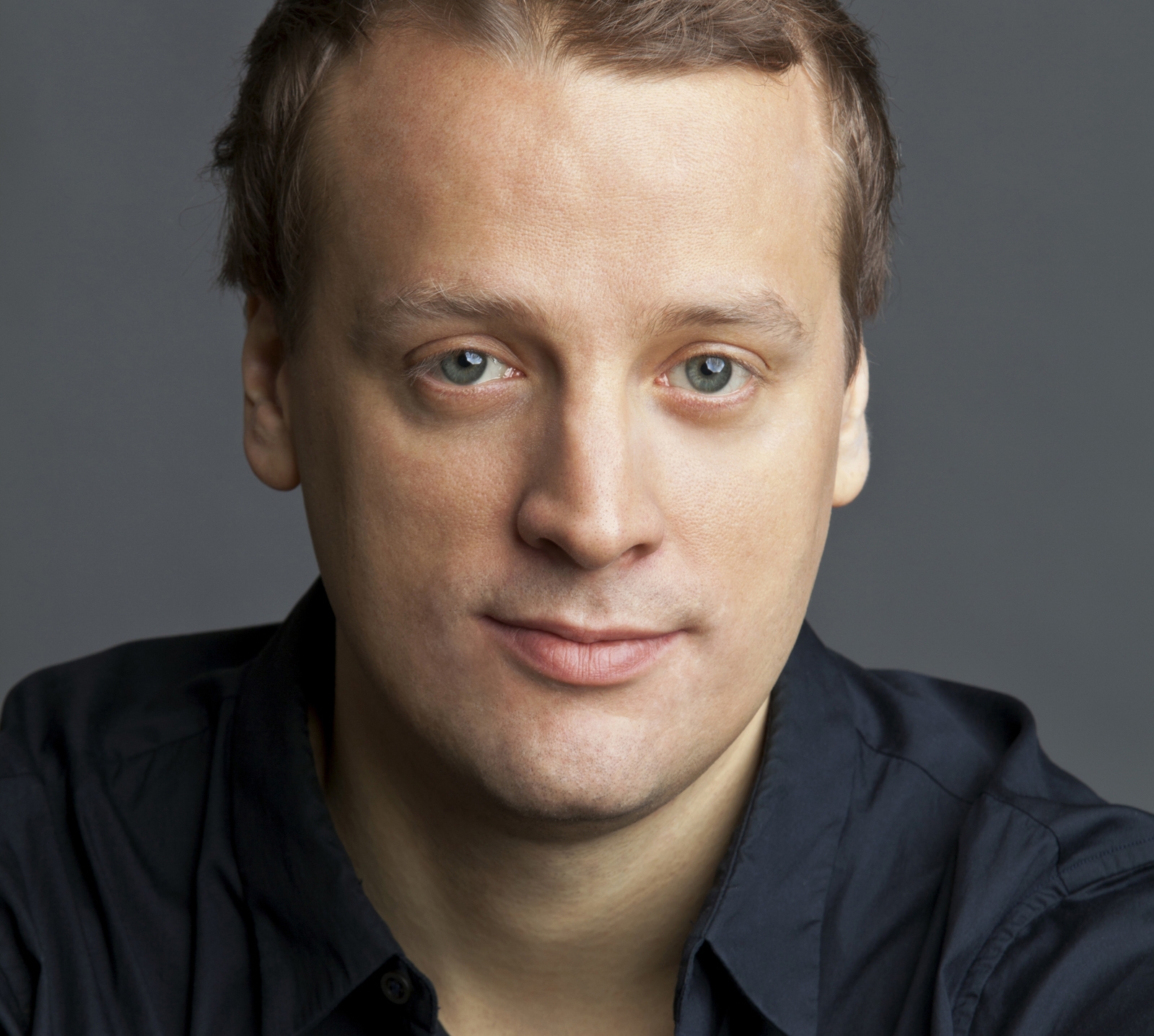 Review: 'An Extravagant Death,' by Charles Finch