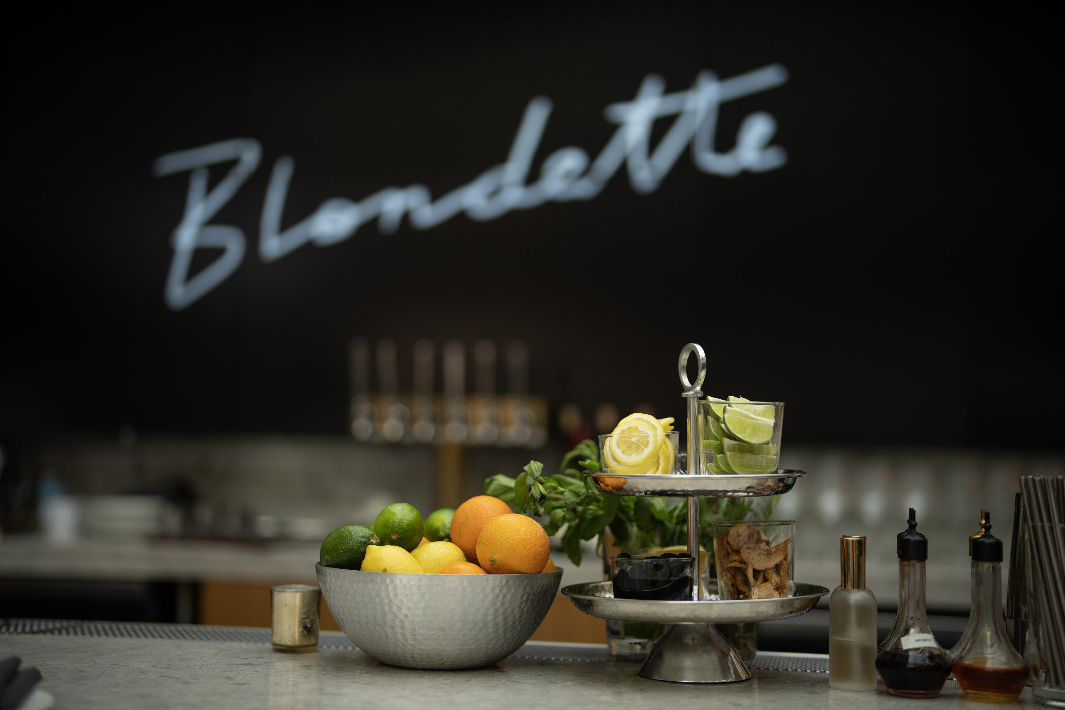 Review: Blondette in downtown Minneapolis is rowdy, fun and wildly ...