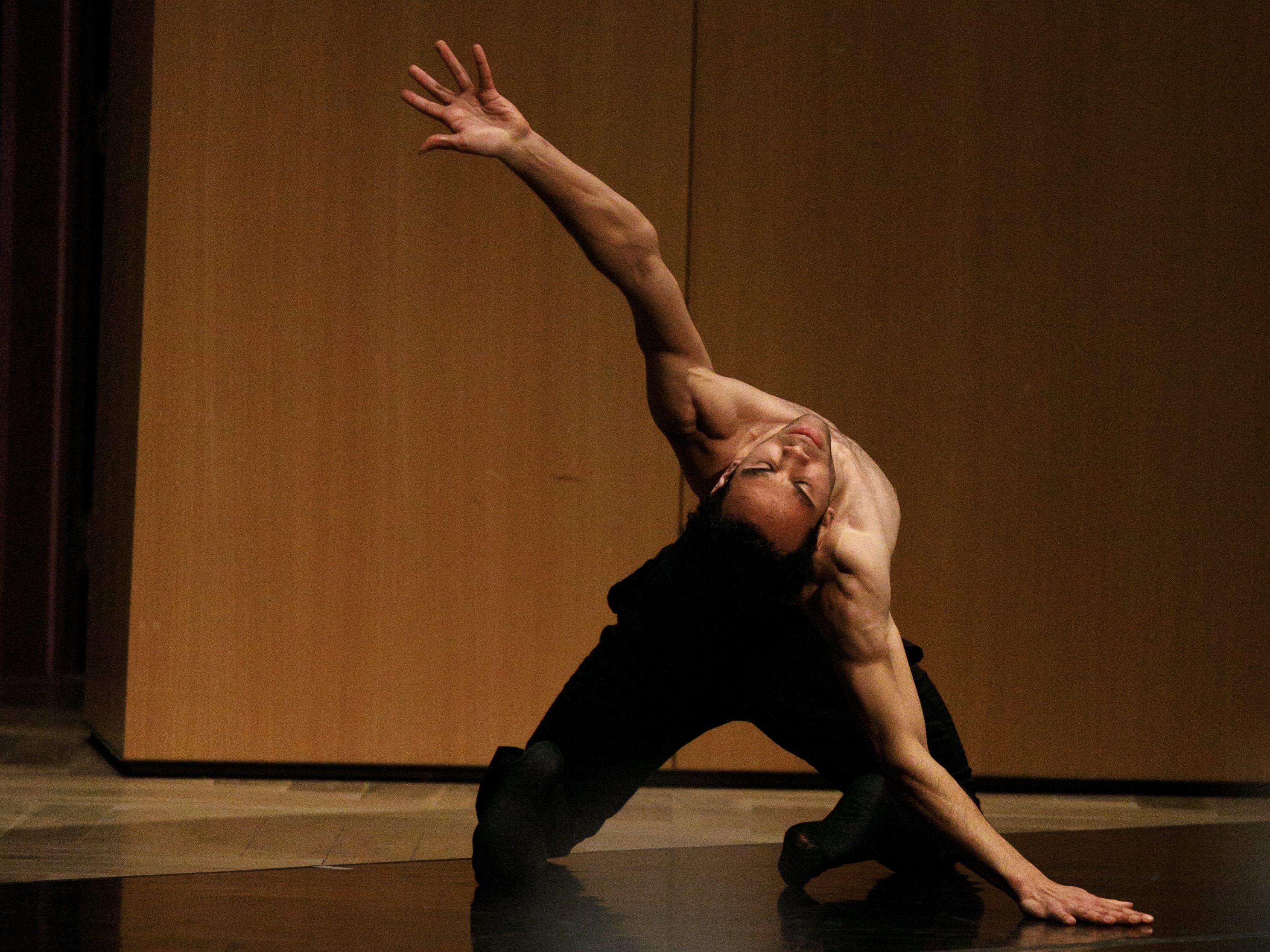 Review: James Sewell Ballet’s ‘Pointed Humor’ showcases physicality and ...