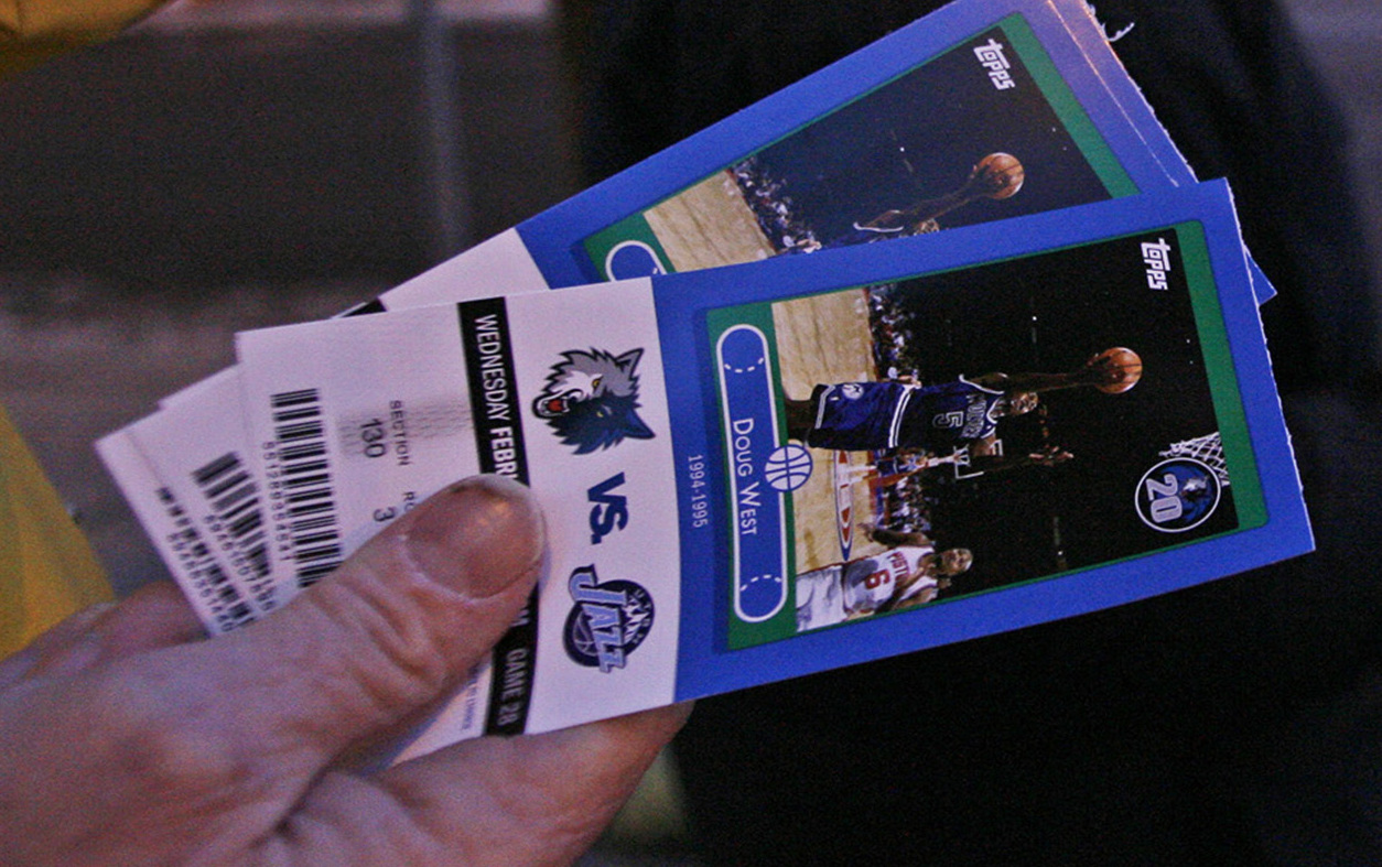 Timberwolves sued over paperless ticket policy