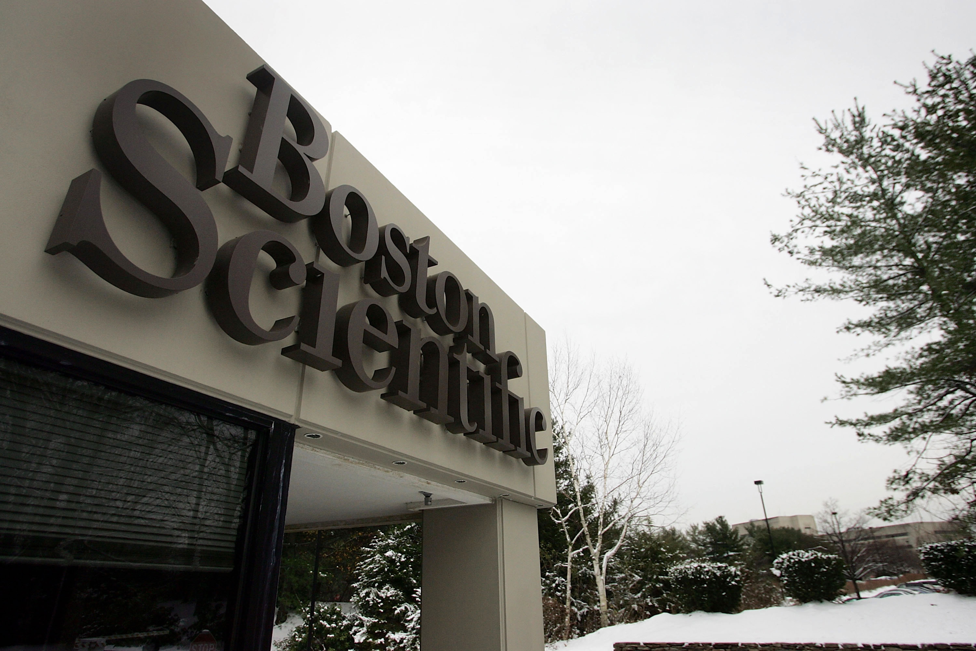 Boston Sci founders sell half their stake