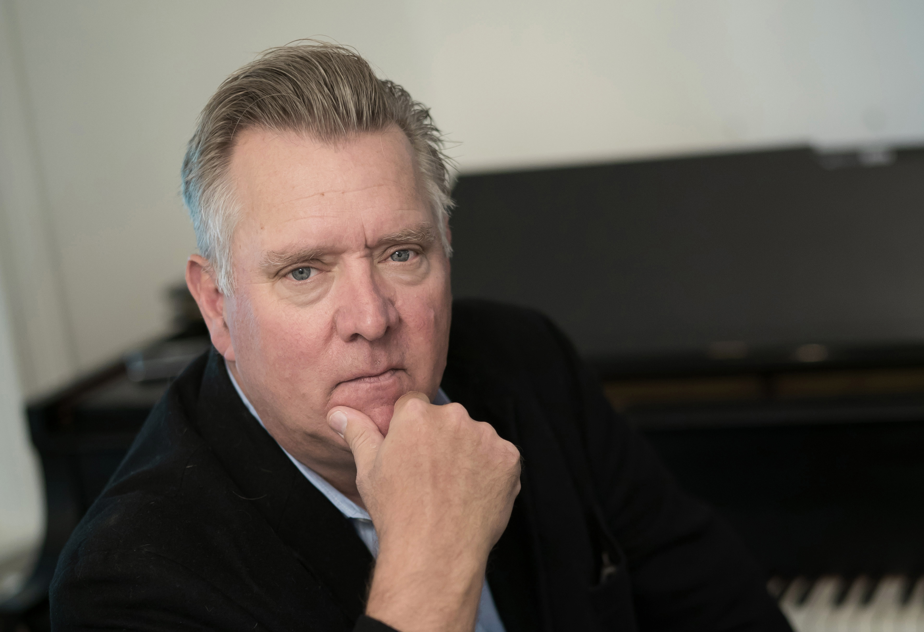 Singer Chan Poling is sidelined again from Suburbs, New Standards gigs