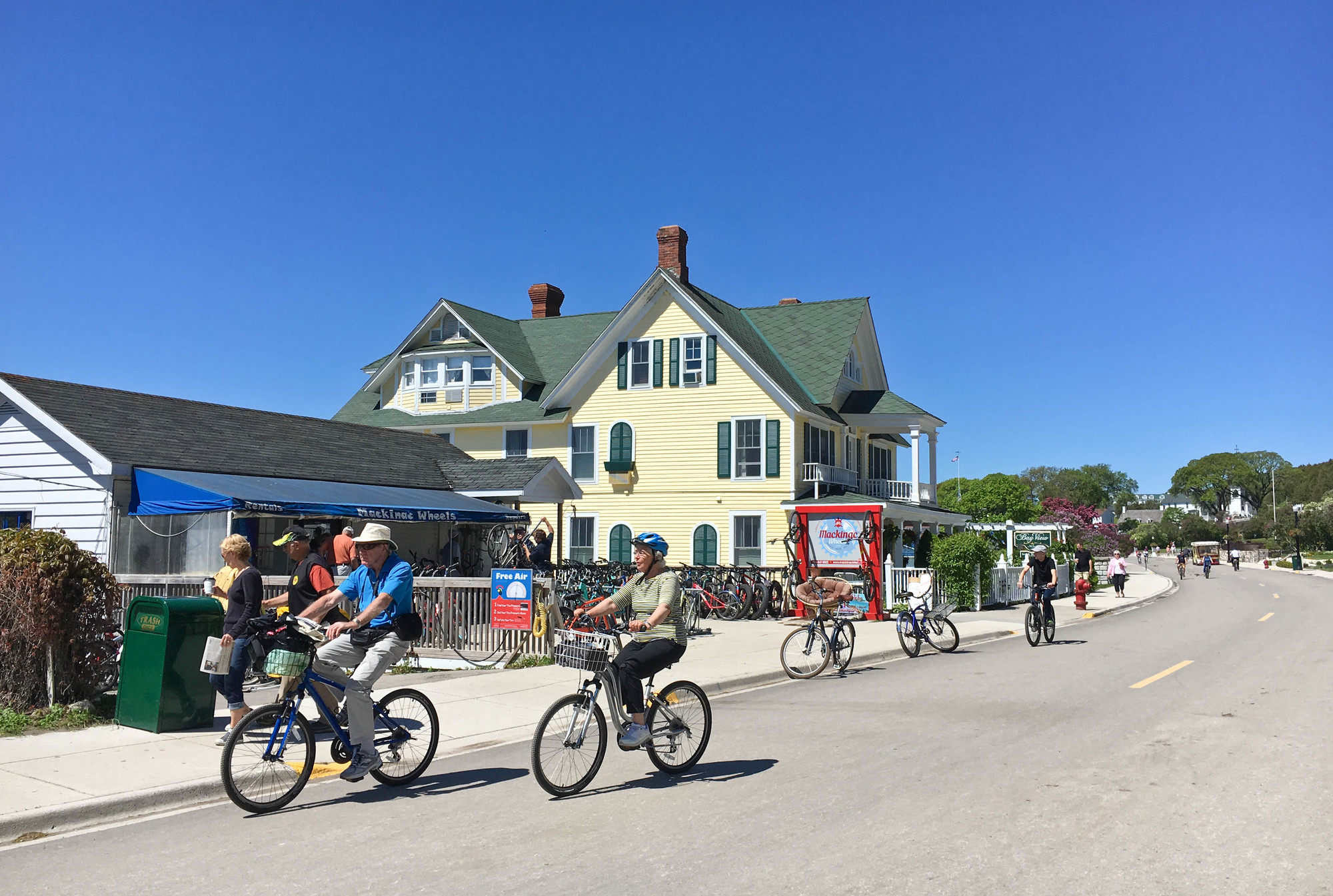 No cars allowed: Michigan's Mackinac is an island of bicycles