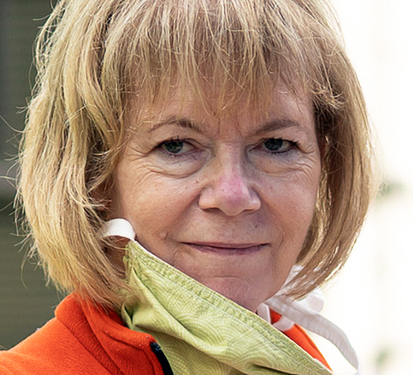 Sen. Tina Smith works to forge her own positive identity in the Senate