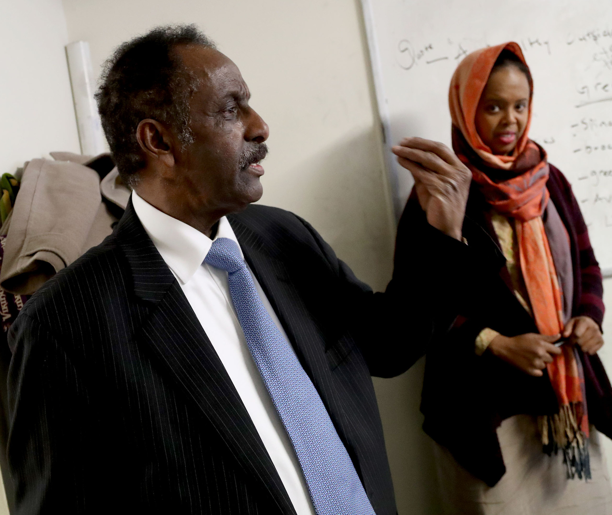 Somali-American father shares with parents the painful lessons he ...