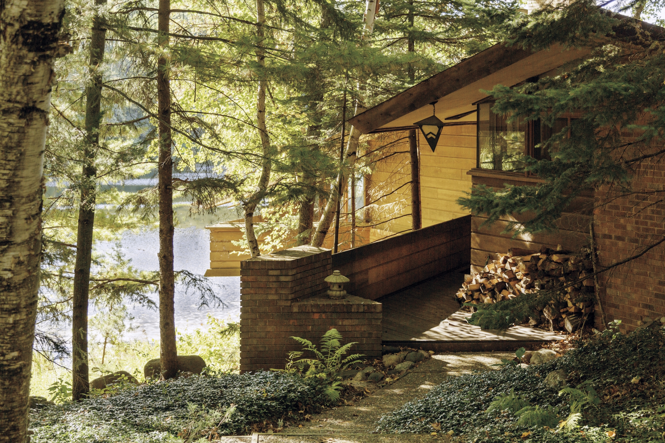 Frank Lloyd Wright Inspired Mancat Man Cave