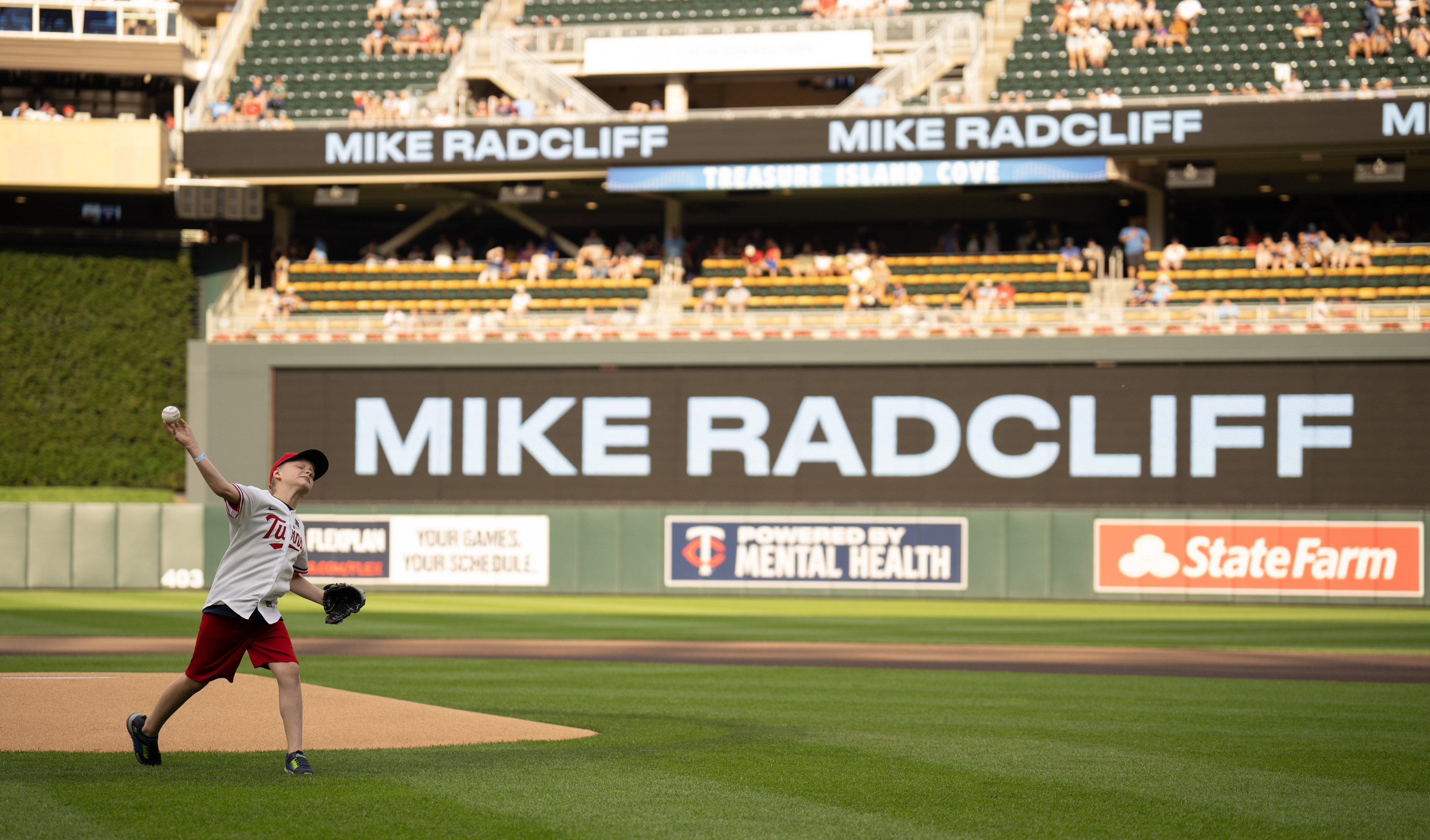 Twins honor the late Mike Radcliff, a scout's scout