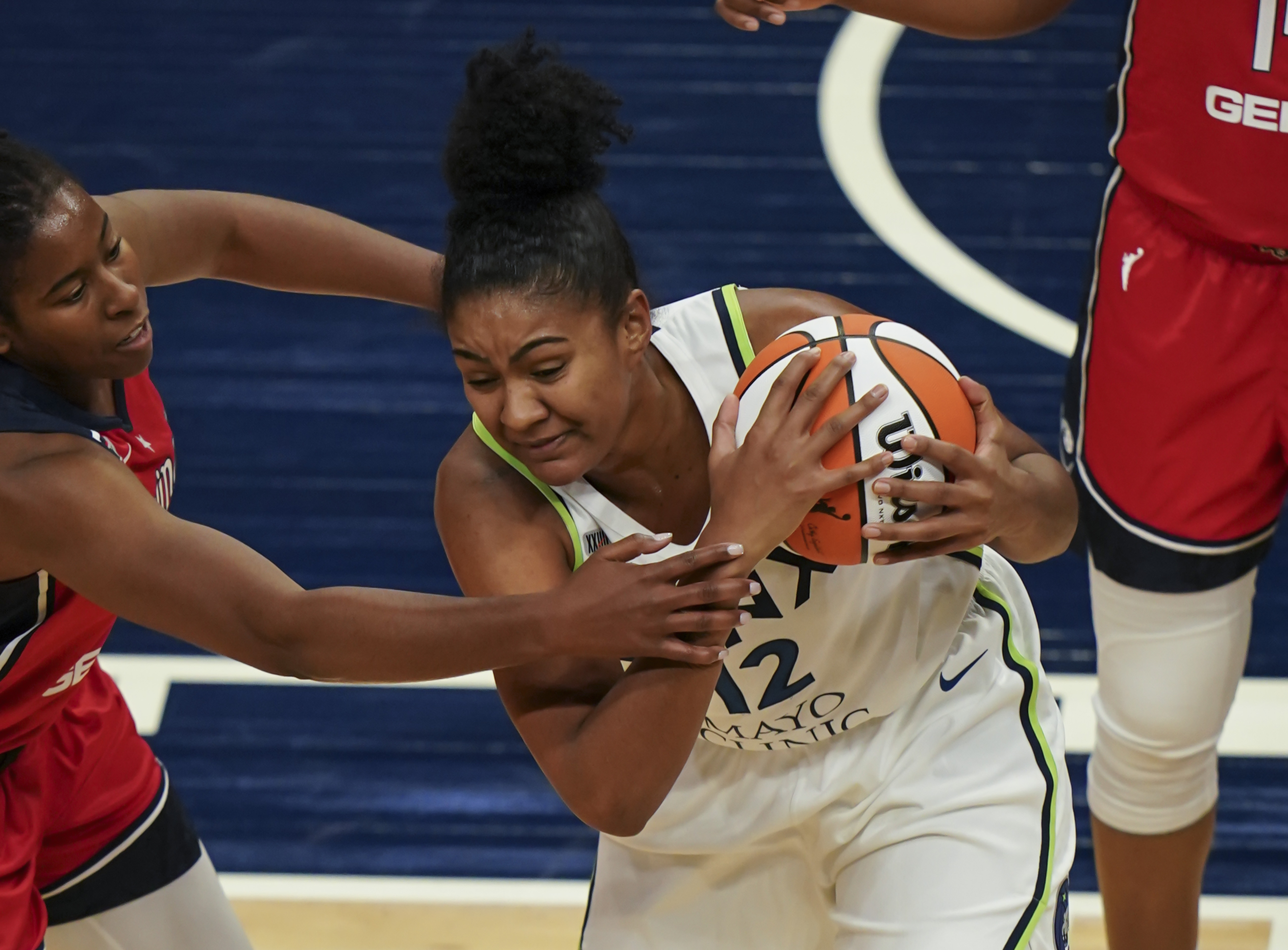 Damiris Dantas could be key to Lynx season
