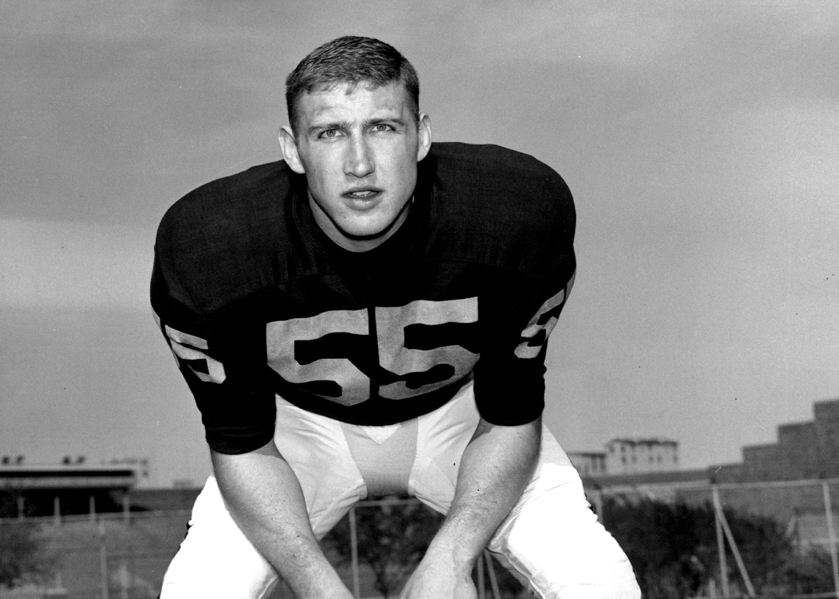 Former Gophers football captain Joe Pung dies at 80
