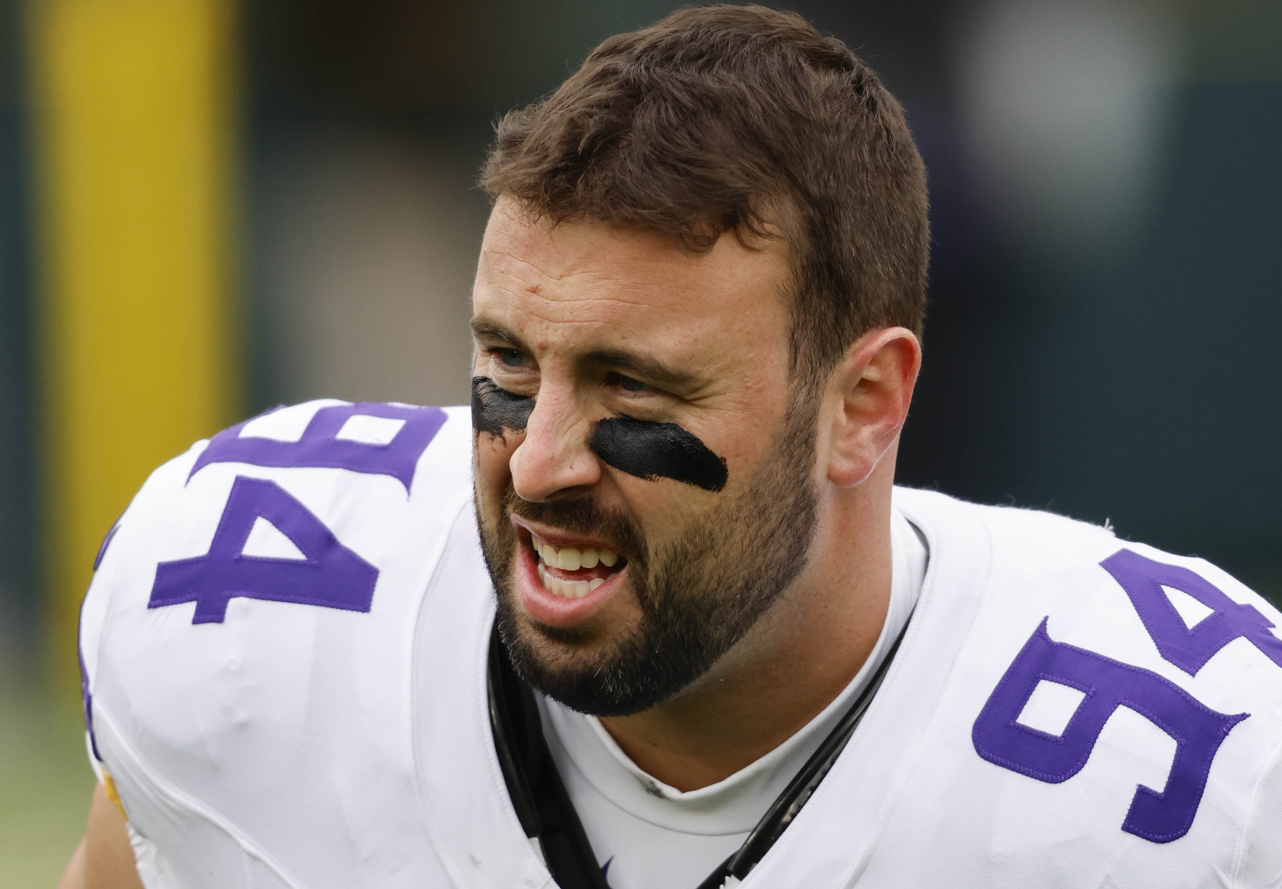 Vikings DL Dean Lowry headed to injury reserve with torn pectoral muscle