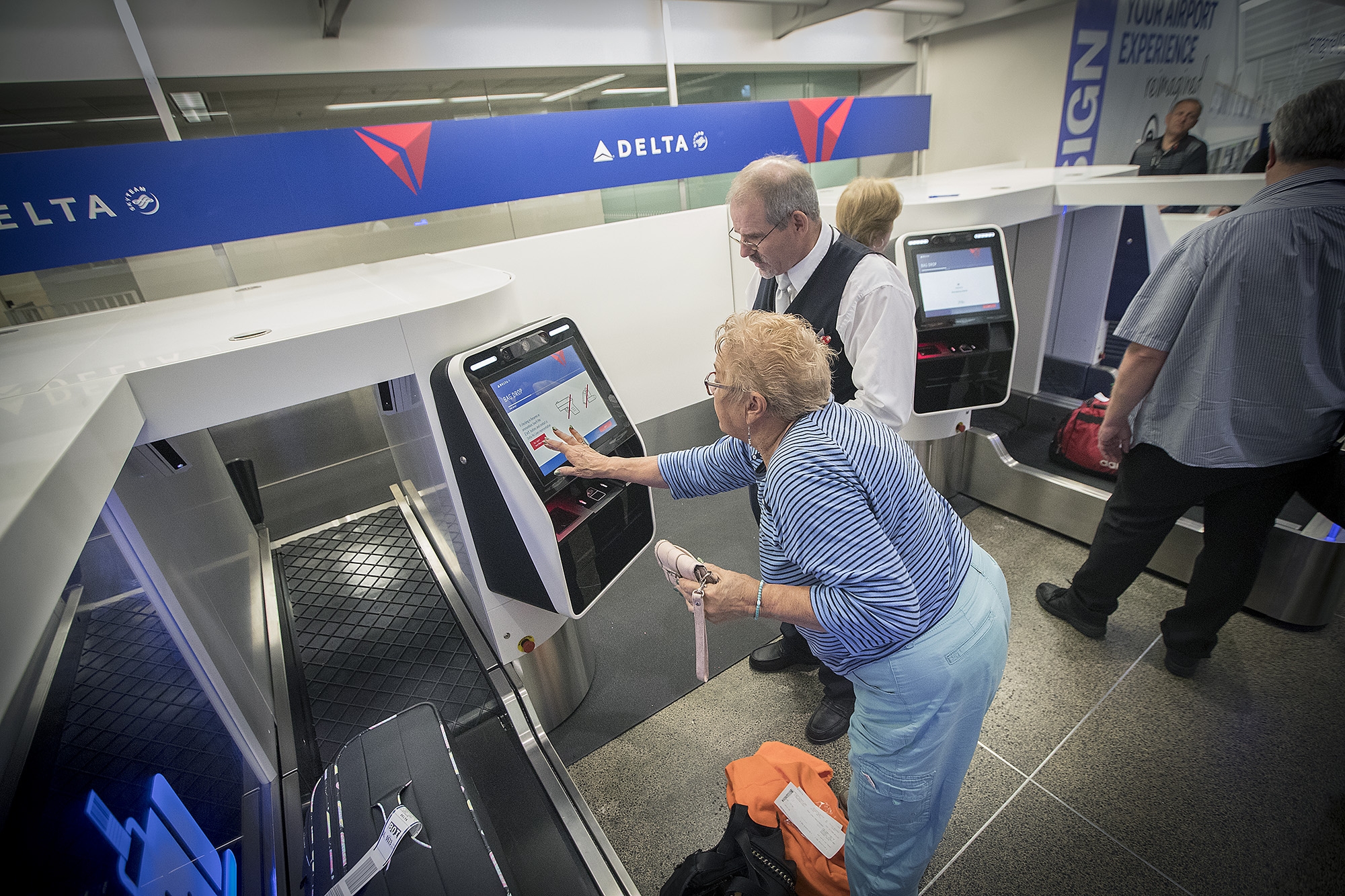 Delta debuts facial recognition at MSP with self-service bag-drop kiosks