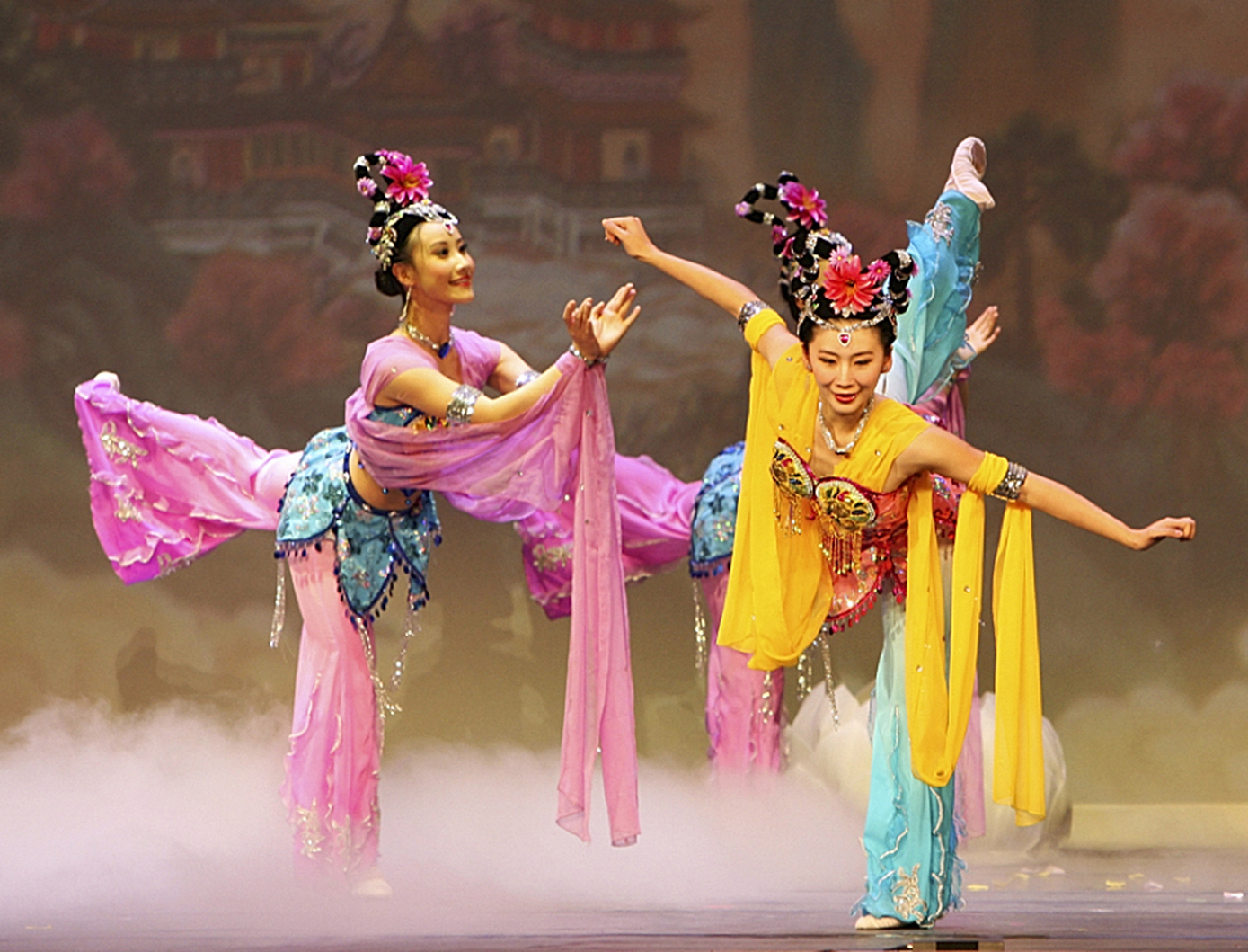 Shen Yun: Politics behind the performance