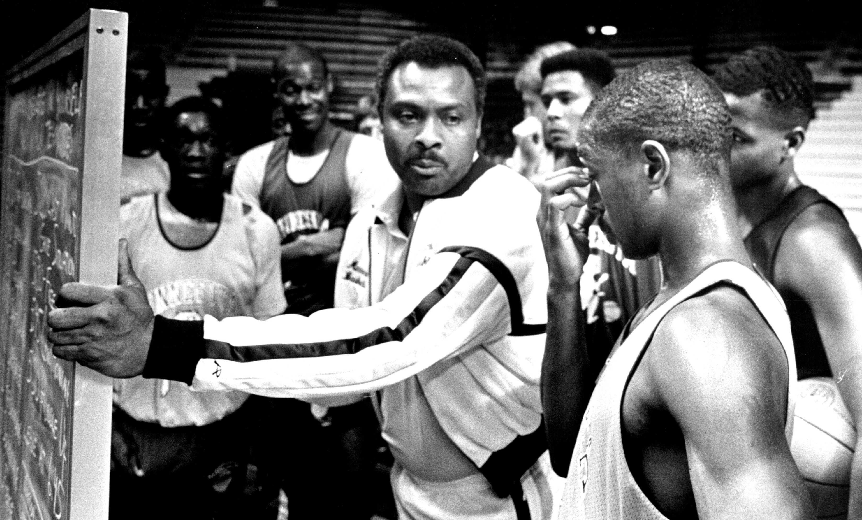 Clem Haskins recalls early years with Gophers, knows what Ben Johnson is feeling