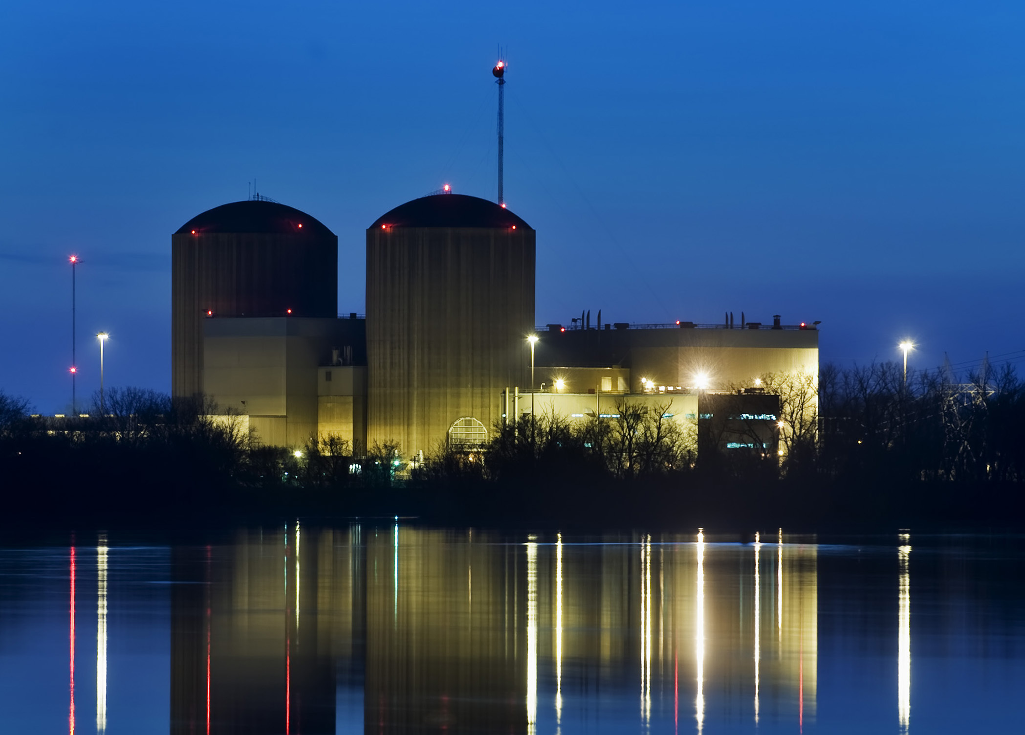 What to do with mounting nuclear waste?