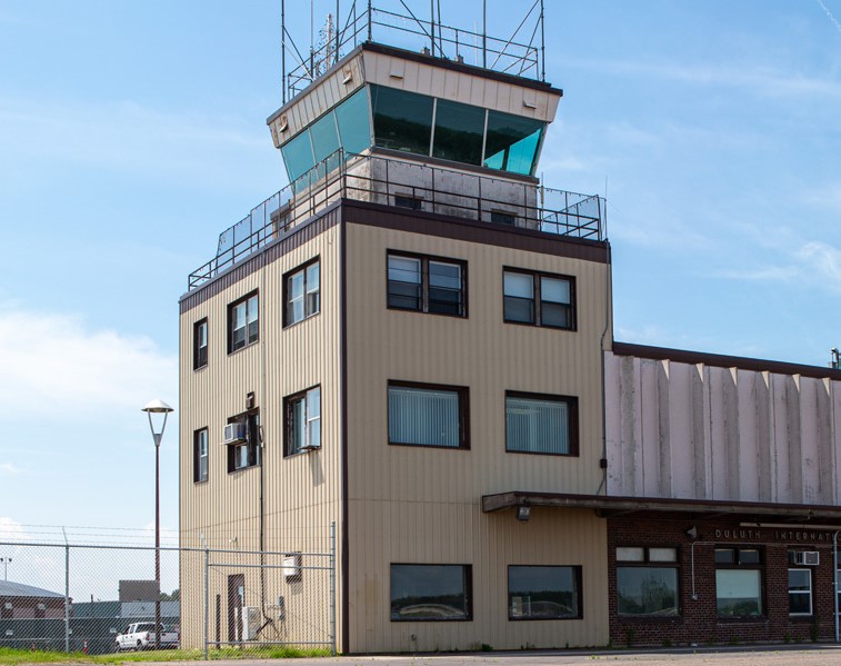 Duluth seeks replacement of outdated air traffic tower