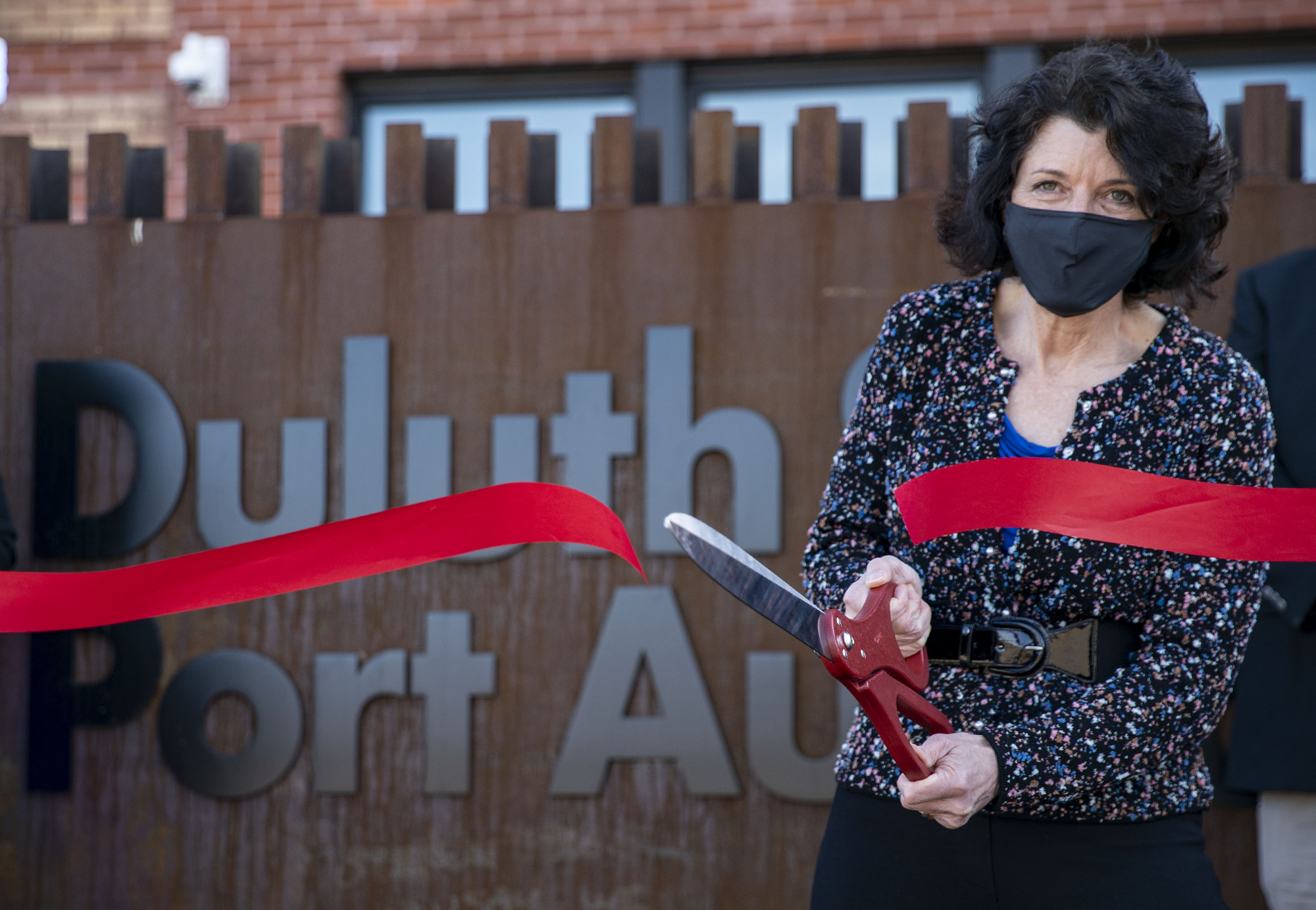 Duluth Port Authority moves back to the waterfront and new headquarters