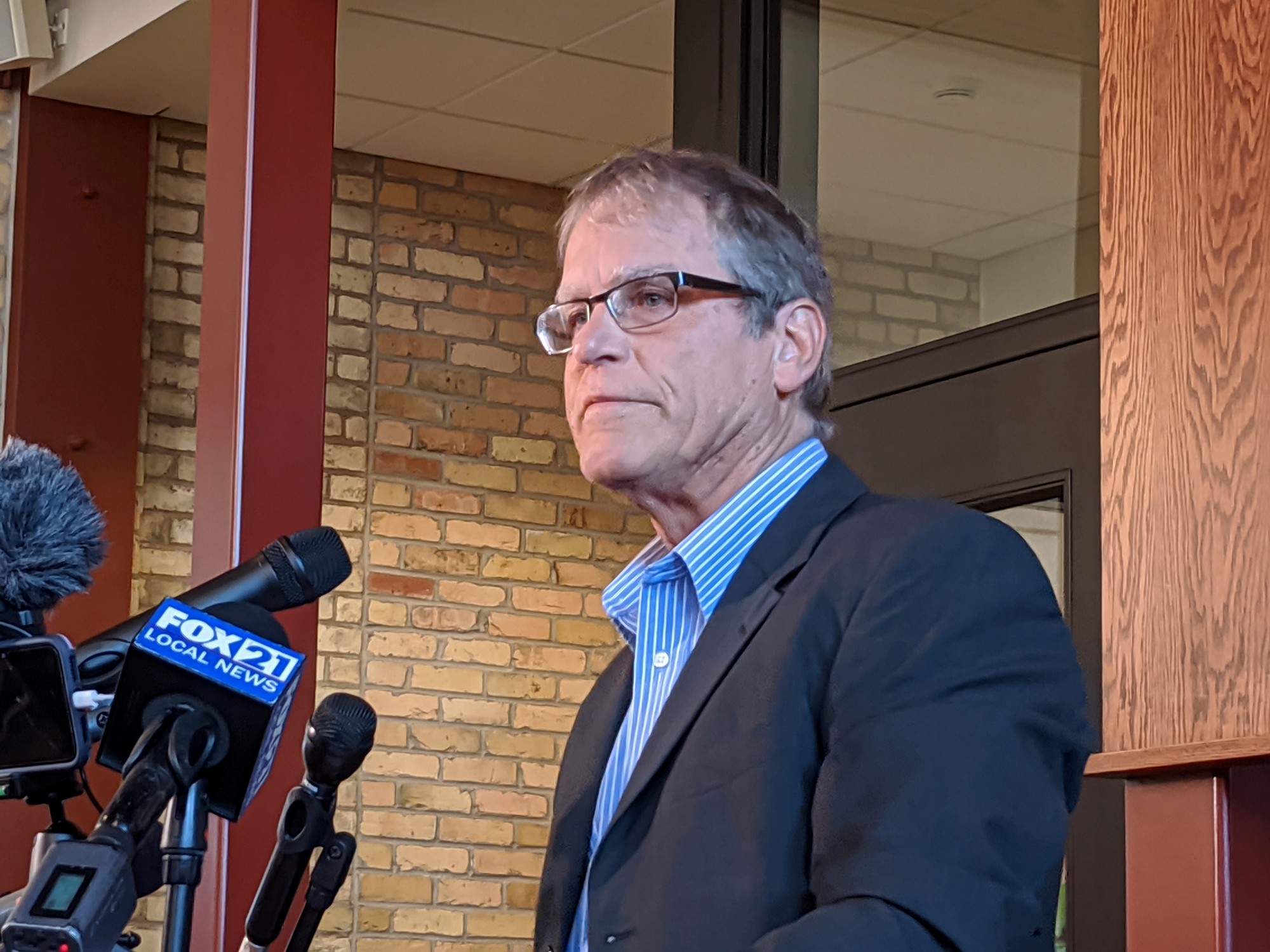 Longtime Duluth East hockey coach blames 'parental pressure' on resignation