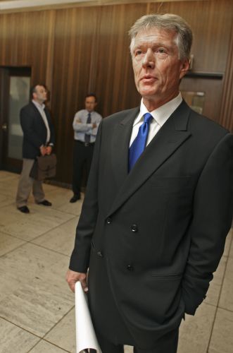 Judge tells leasing firm to return planes to GE