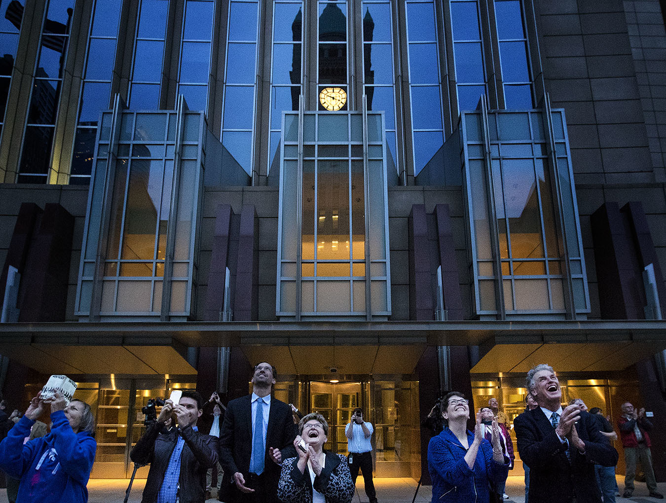 Time stands still over Mpls. as City Hall clock gets a check-up