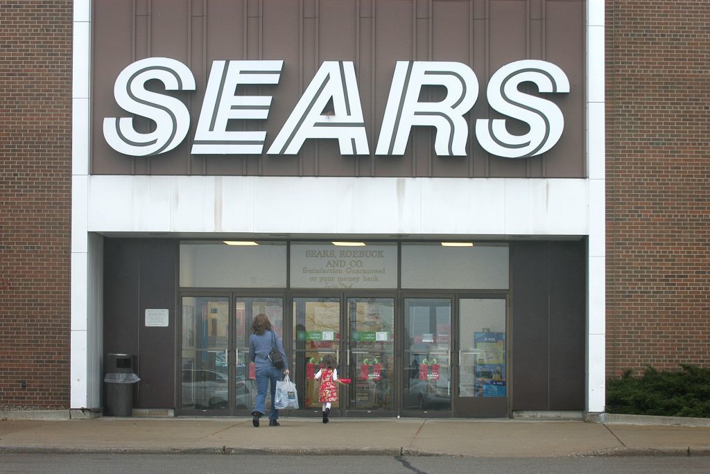 Burnsville Center's Sears store will close in September; Gordmans to reopen
