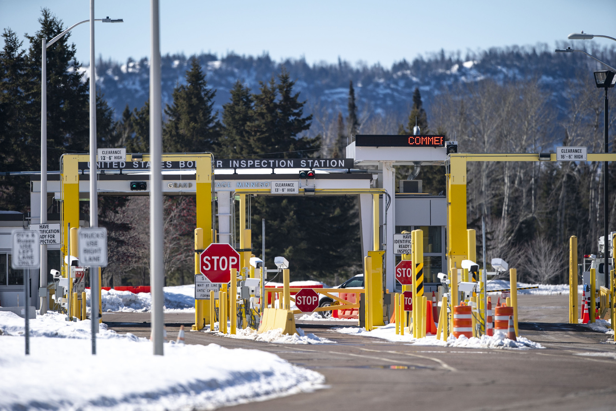 Minnesota border communities celebrate impending return of Canadian ...