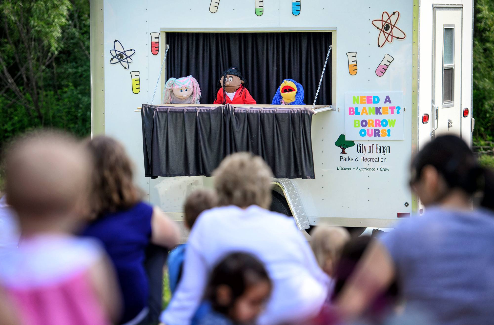 Eagan Puppet Wagon entertains all ages