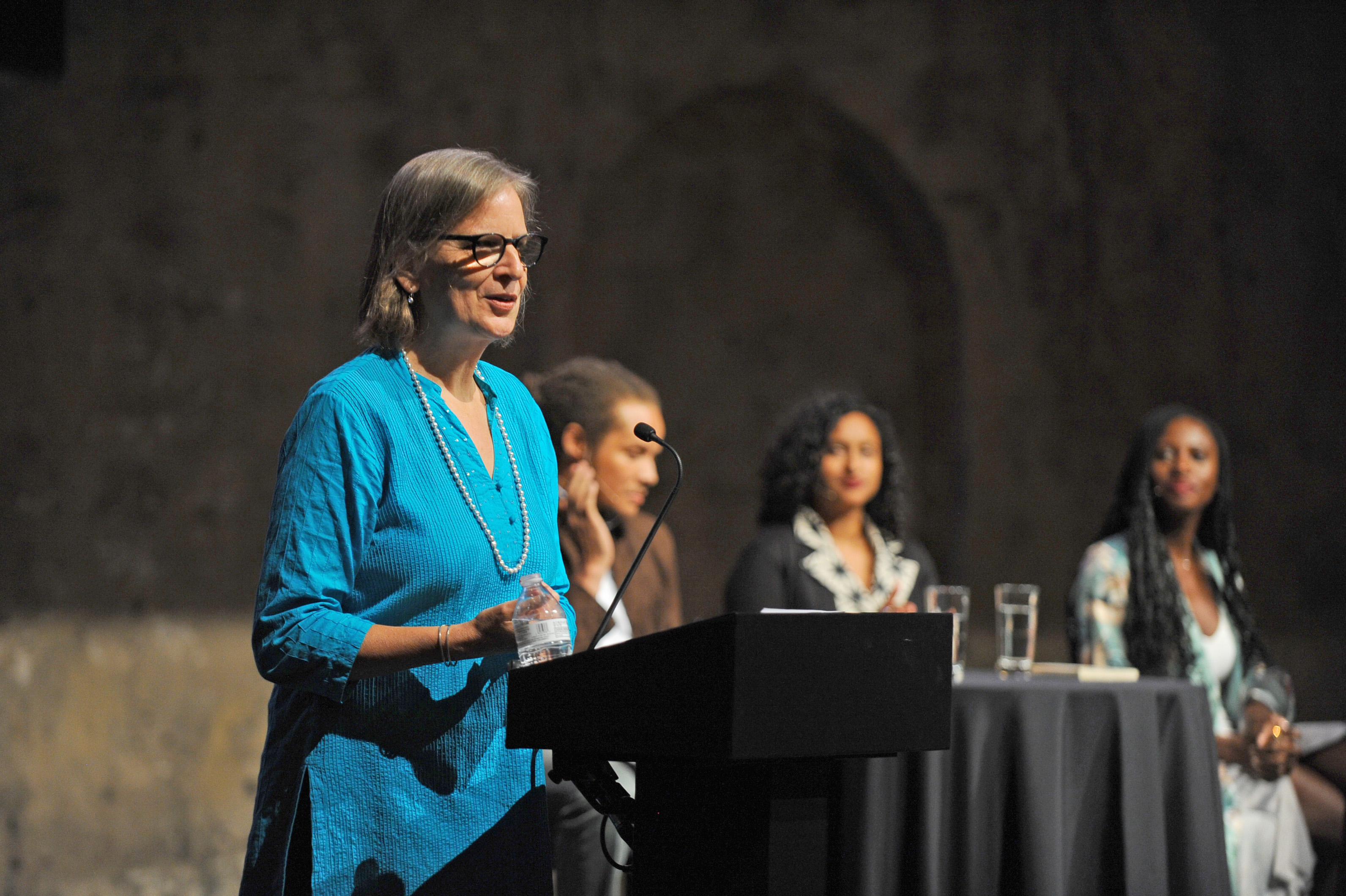 Fiona McCrae, who turned Minnesota's Graywolf Press into a national ...