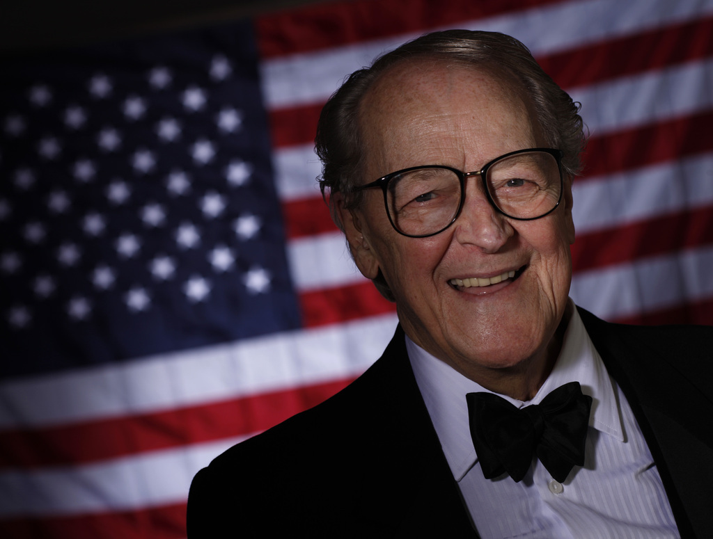 Dudley Riggs, godfather of Twin Cities comedy scene, dies at 88