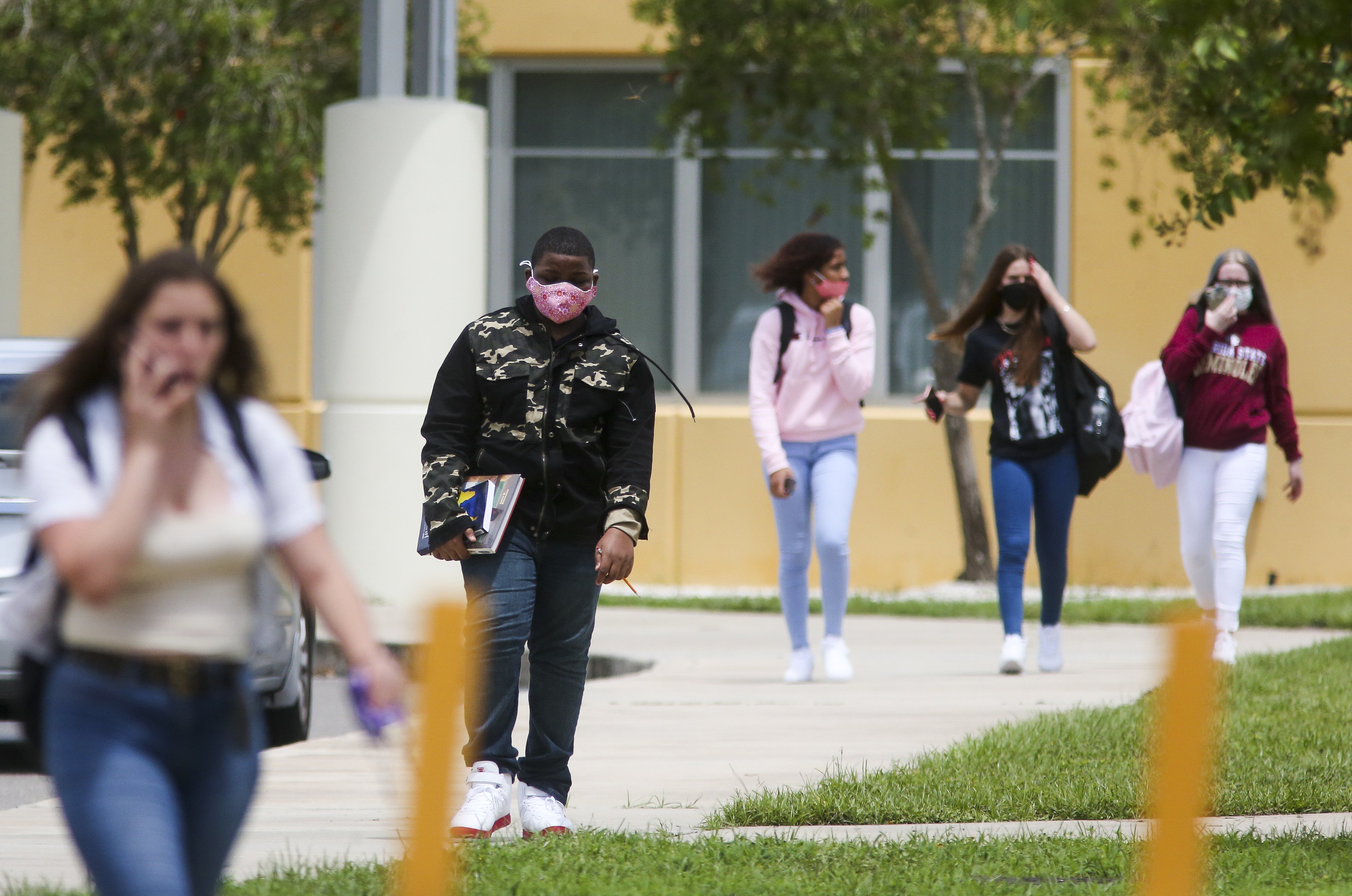 Mandy Minor's Instagram, Twitter & Facebook on IDCrawl